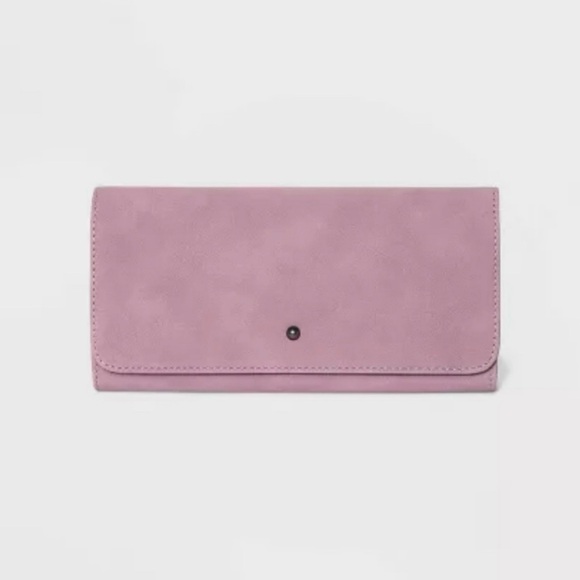 Universal Thread | Bags | 325 Universal Thread Trifold Wallet | Poshmark